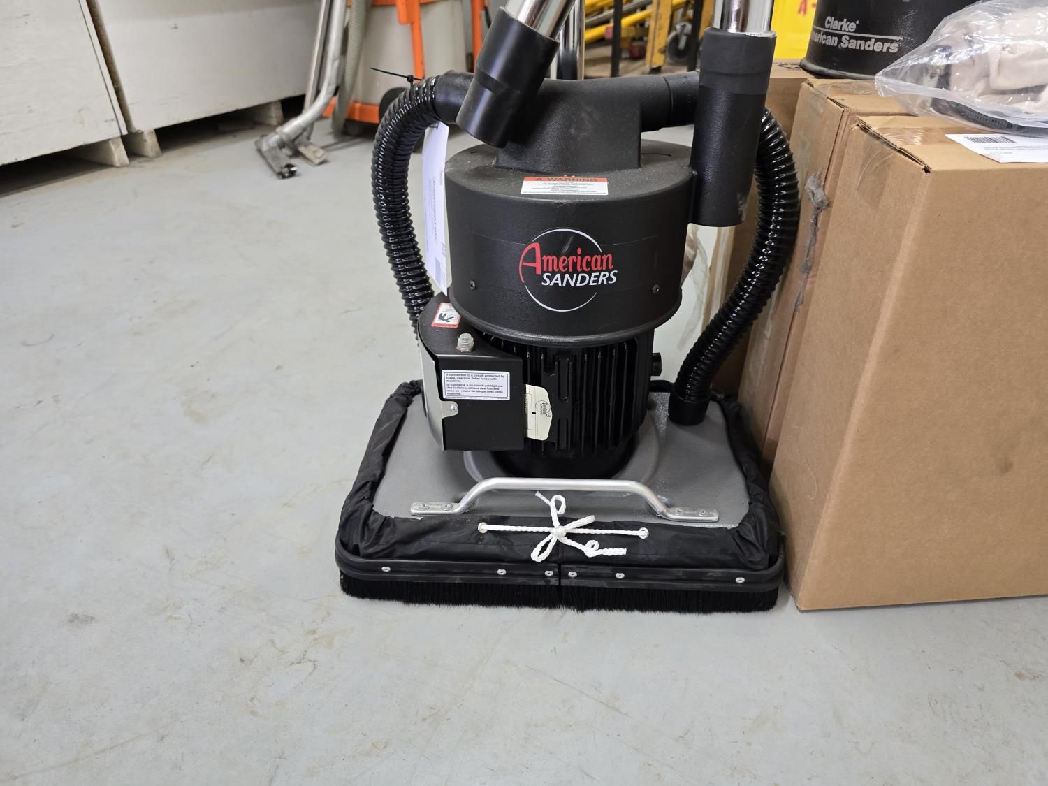 American Sanders OBS-18DC Orbital Sander [25CI24009-460] | Team Auctions