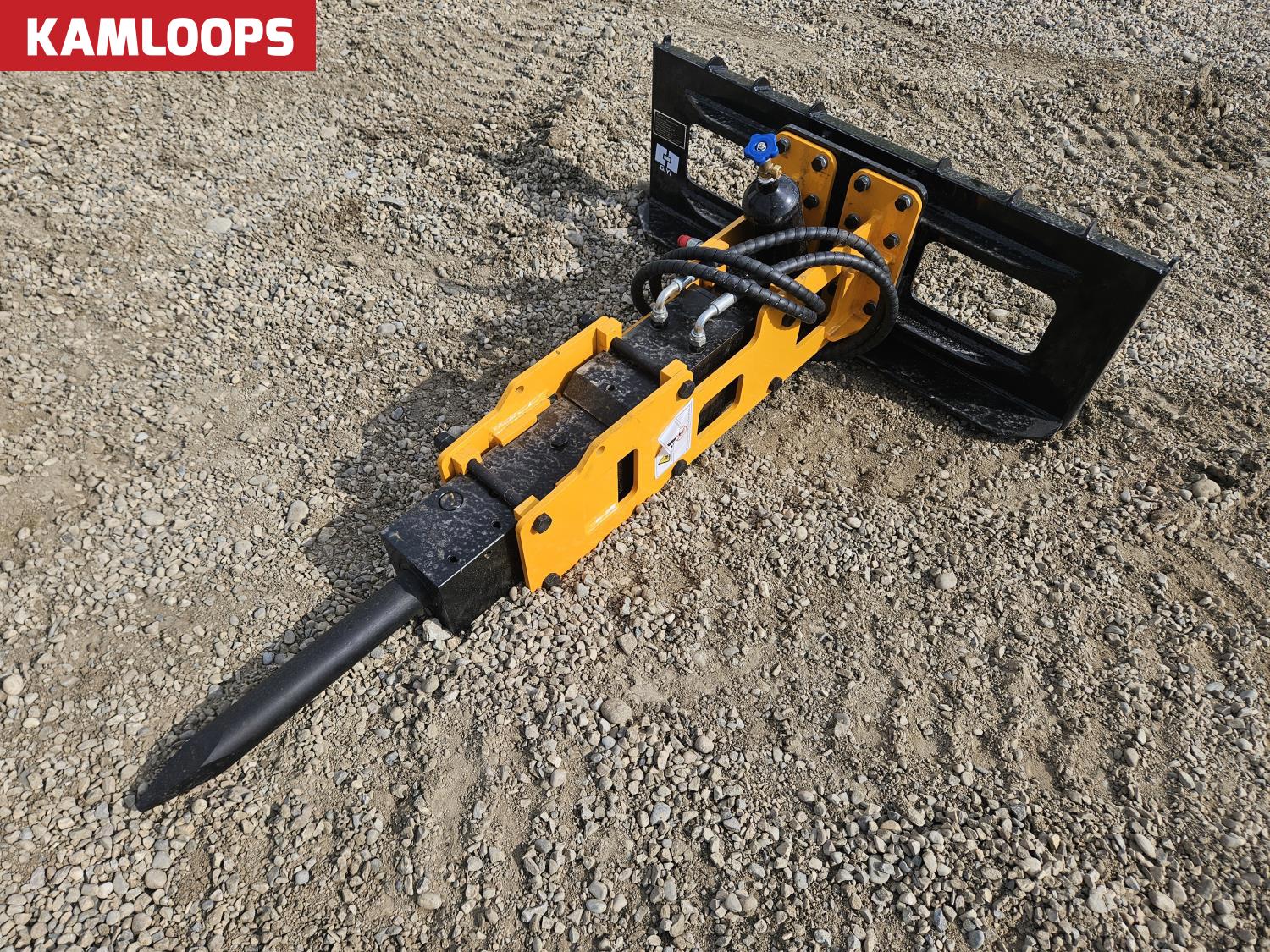 GIYI P680 Hydraulic Breaker-Skid Steer Attachment (Unused) [25IB13994 ...