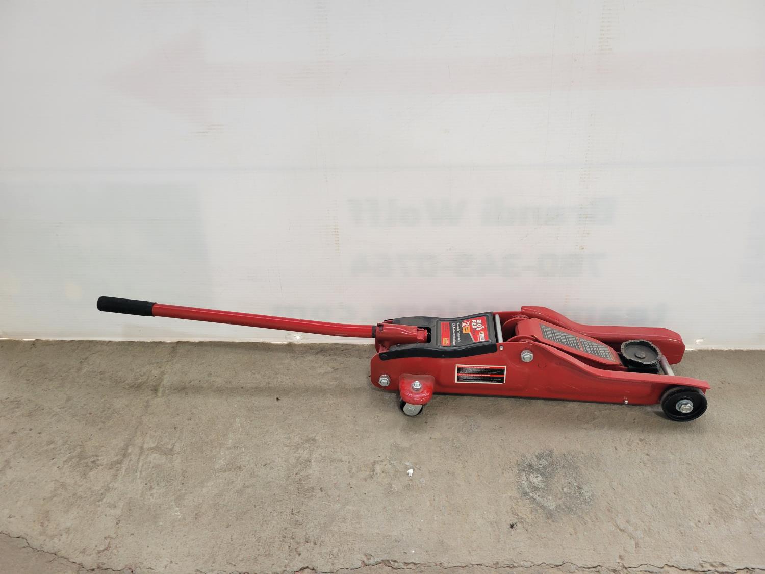 Big Red Jacks 2 Ton Hydraulic Trolley Jack [24DI08001-204] | Team Auctions