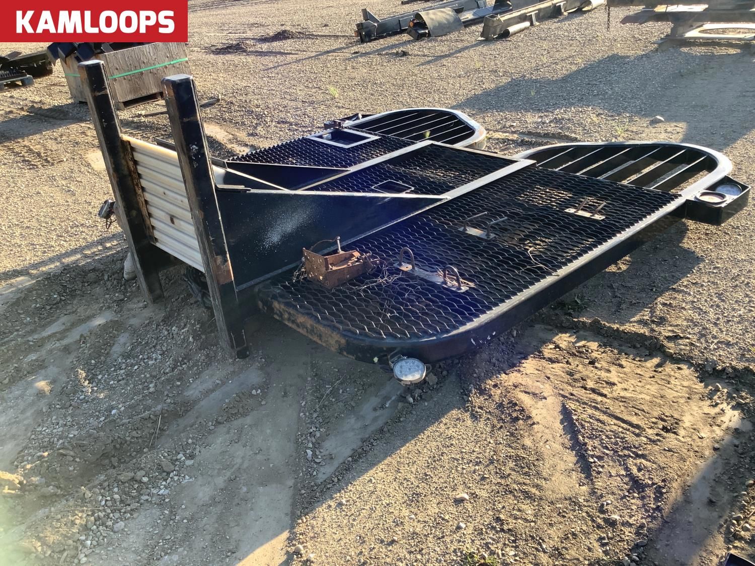 Prefab 048-0019-00 HD Logging Head Rack [25IB05995-017] | Team Auctions