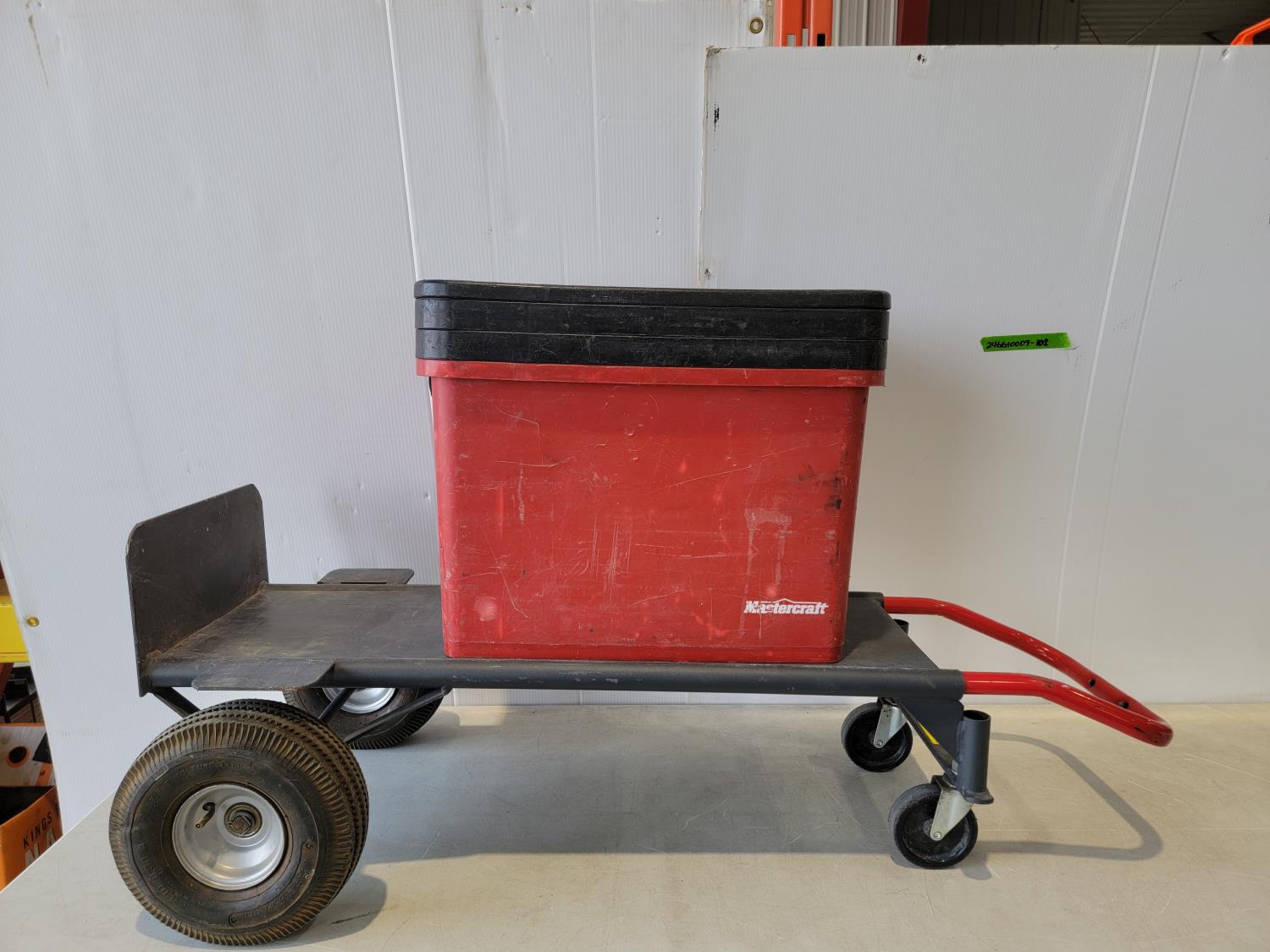 Dolly and Mastercraft Tool Box [24GG10009-102] | Team Auctions