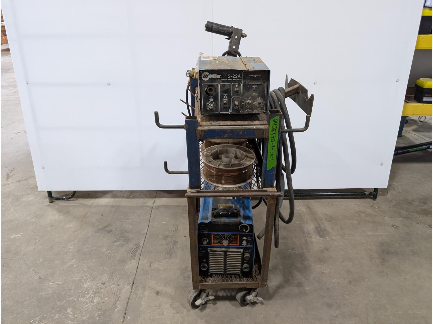 Miller XMT Welder On Wheeled Cart [24JE37079-001] | Team Auctions
