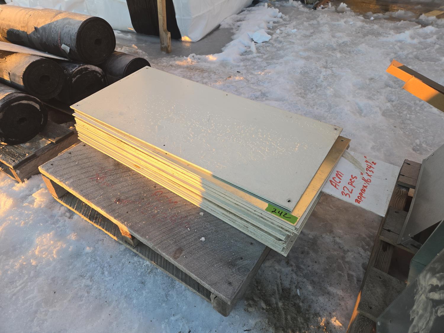 (32±) ACM Aluminum Composite Sheets [25BJ41001-242] | Team Auctions