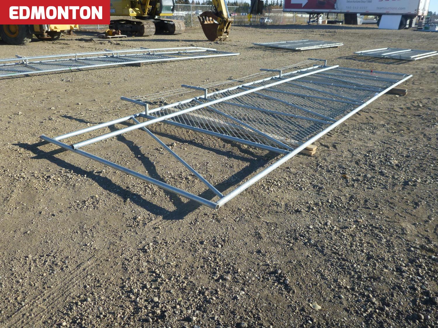 25 Ft X 104 Inch Cantilever Gate [25JD51002-031] | Team Auctions