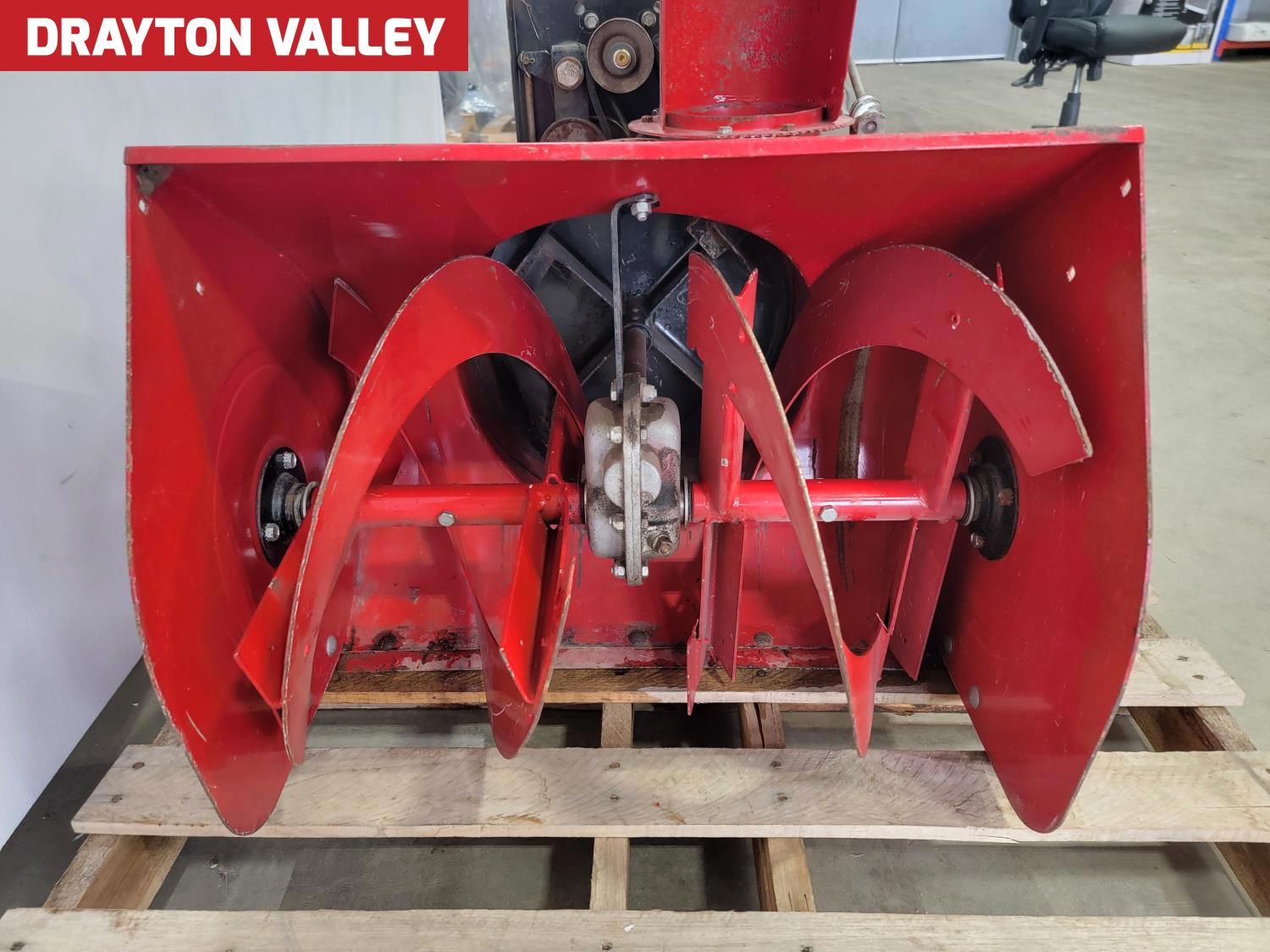 Snow Flite 24 Inch Gas Snowblower [25LC37039-002] | Team Auctions