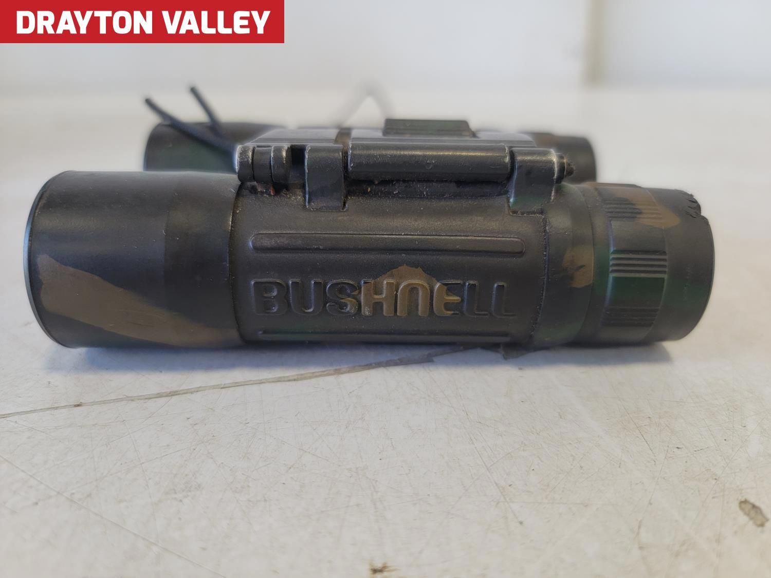 Bushnell 10X25 Binoculars [25ID05997-013] | Team Auctions