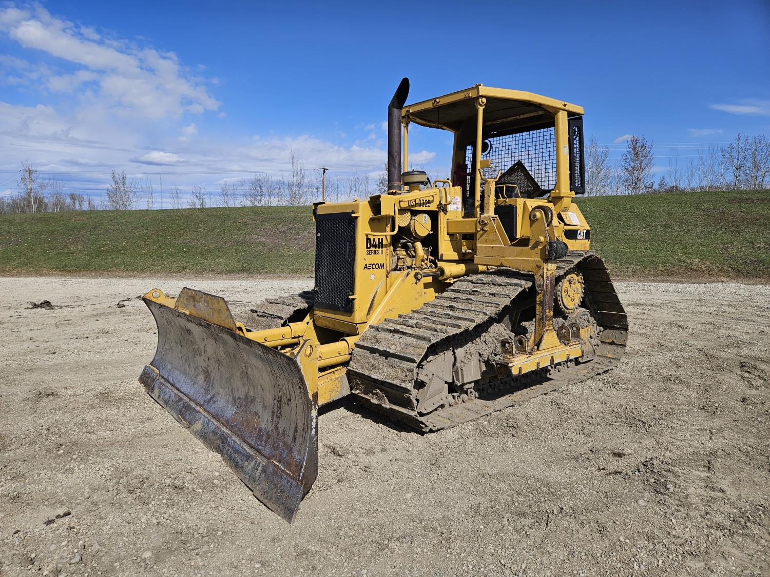 Caterpillar D4H Series II Crawler Dozer [25DG05027-004] | Team Auctions