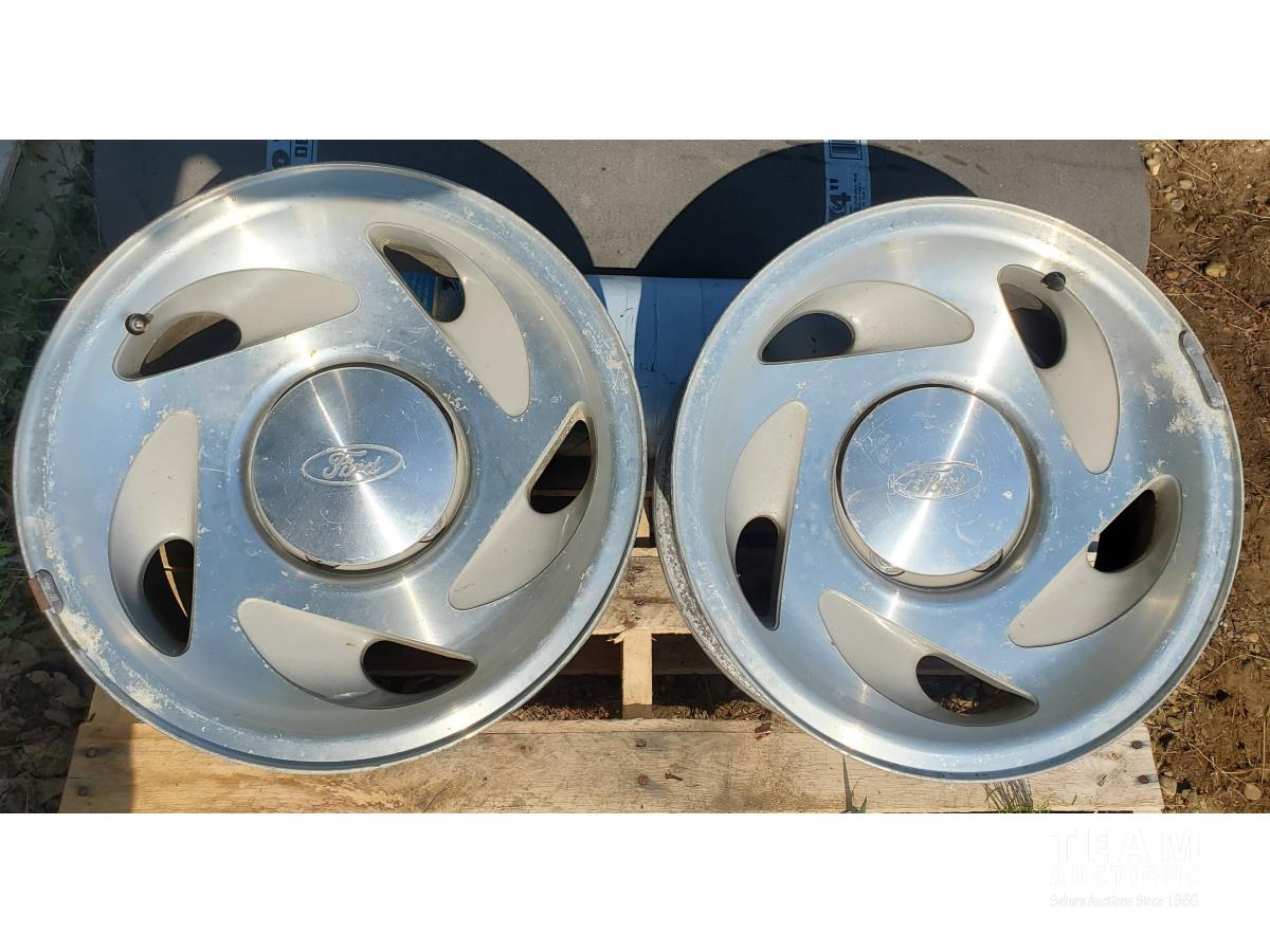 (2) 17 Inch X 7.5 Inch Ford Truck Rims [23JB05002-367] | Team Auctions