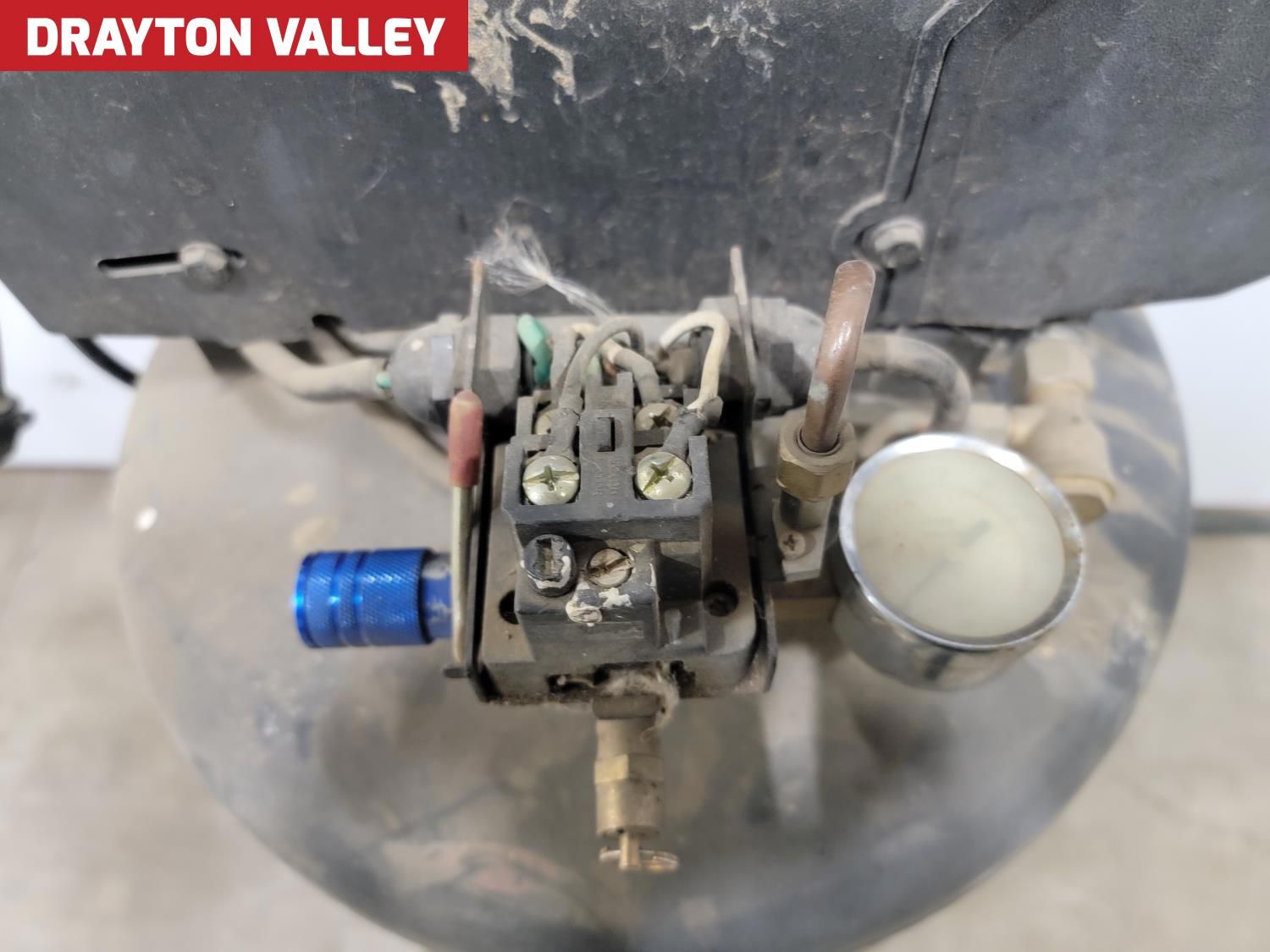 Mastercraft 26 Gallon Upright Air Compressor [25KK90022-021] | Team ...