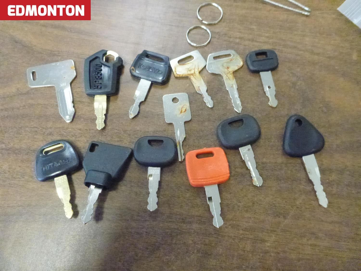 Giyi Equipment Master Key Set (Unused) [25KH13794-049] | Team Auctions
