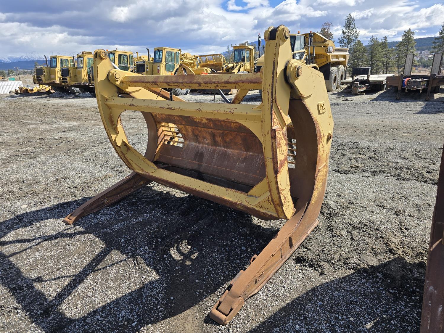 Weldco Wheel Loader Log Grapple [25DI03001-029] | Team Auctions