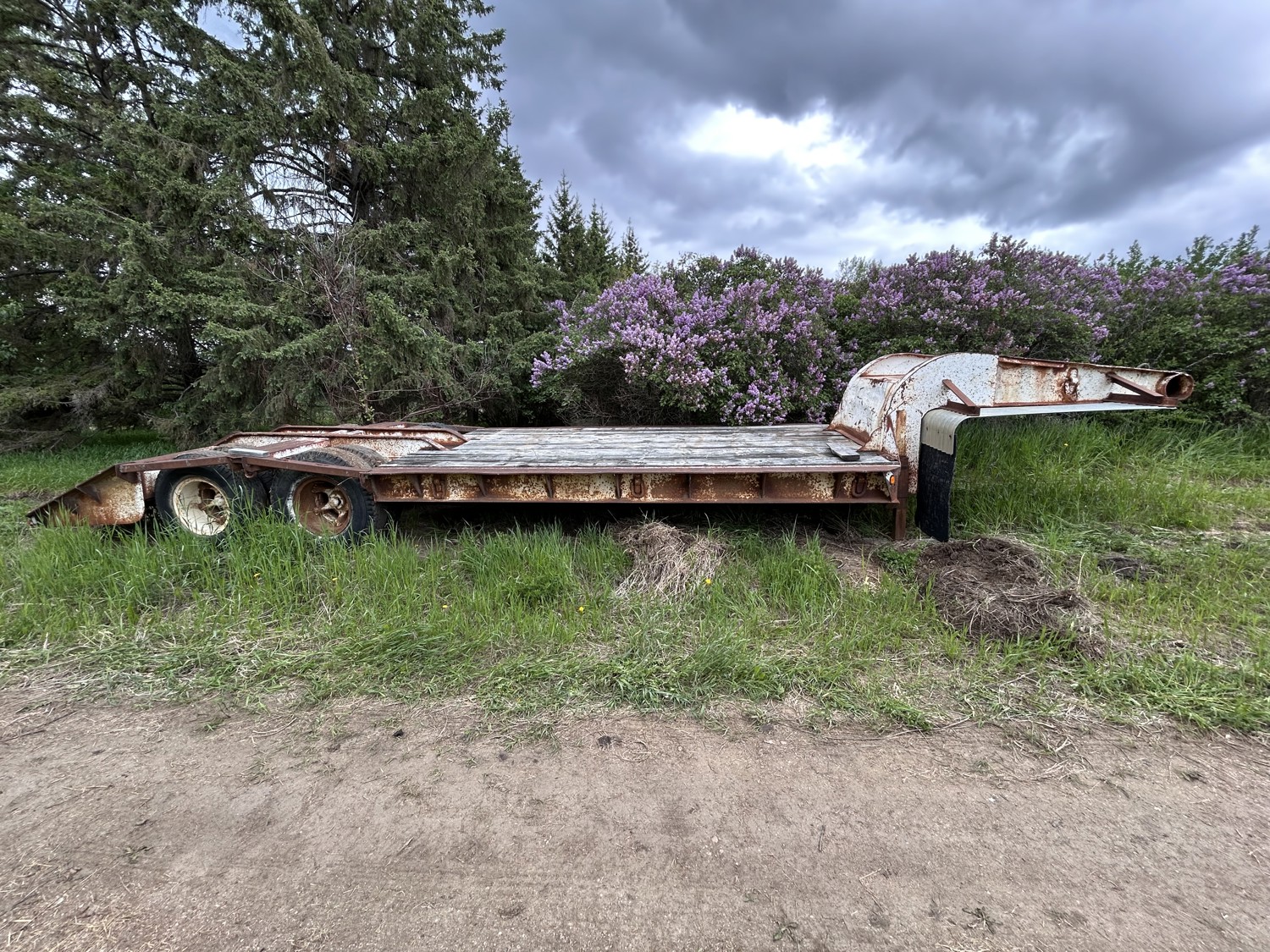 T/A Lowboy Trailer [26EA44001-134] | Team Auctions