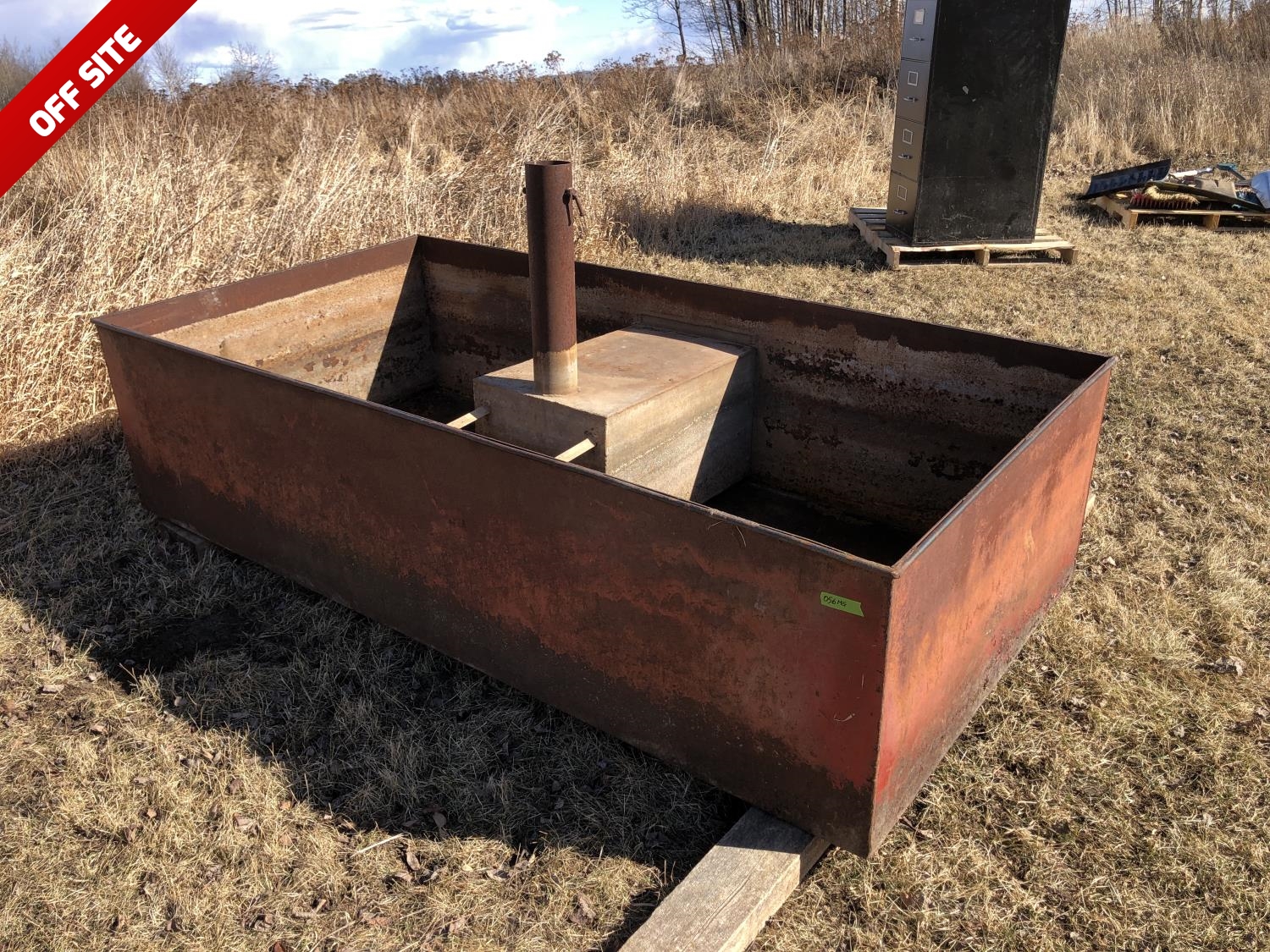 4 Ft X 8 Ft Metal Livestock Water Trough with Wood Burning Heater ...