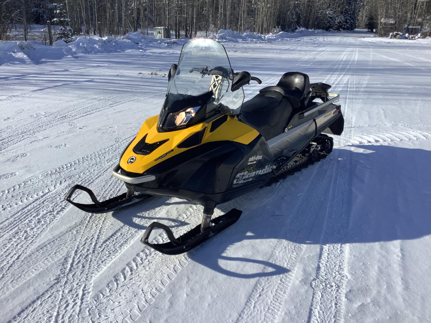 2013 Ski-Doo Skandic 600WT Snowmobile [25BF05005-001] | Team Auctions