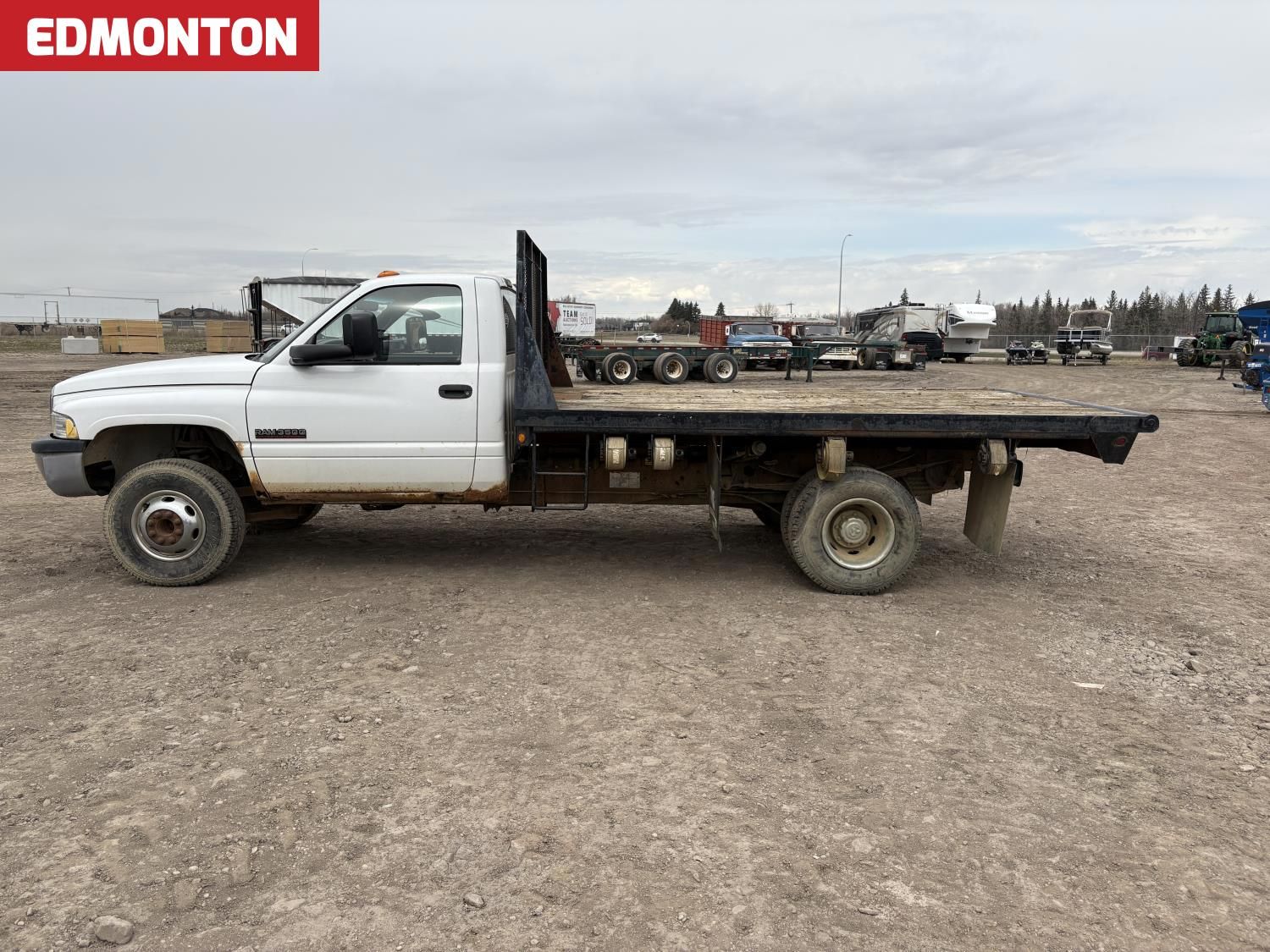 2002 Dodge 3500 2WD Regular Cab Dually Flatbed Pickup Truck (Inoperable ...