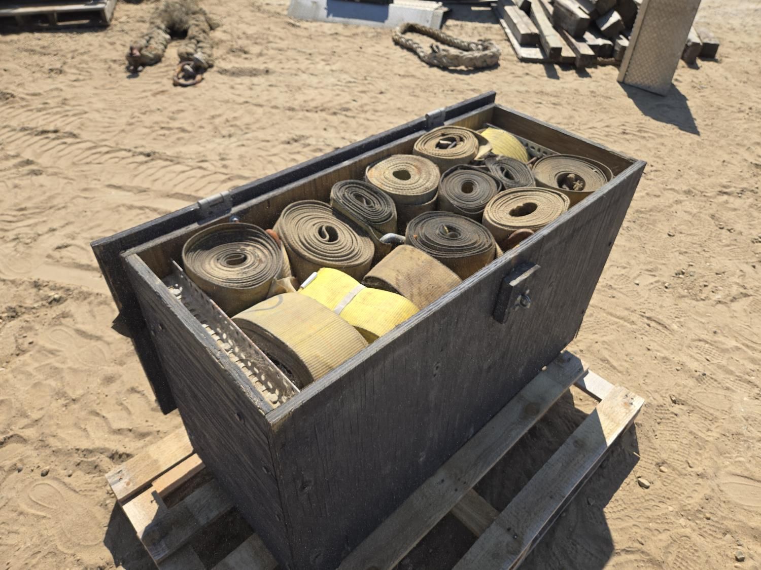Wooden Crate with Cargo Straps [24HH05001-110] | Team Auctions