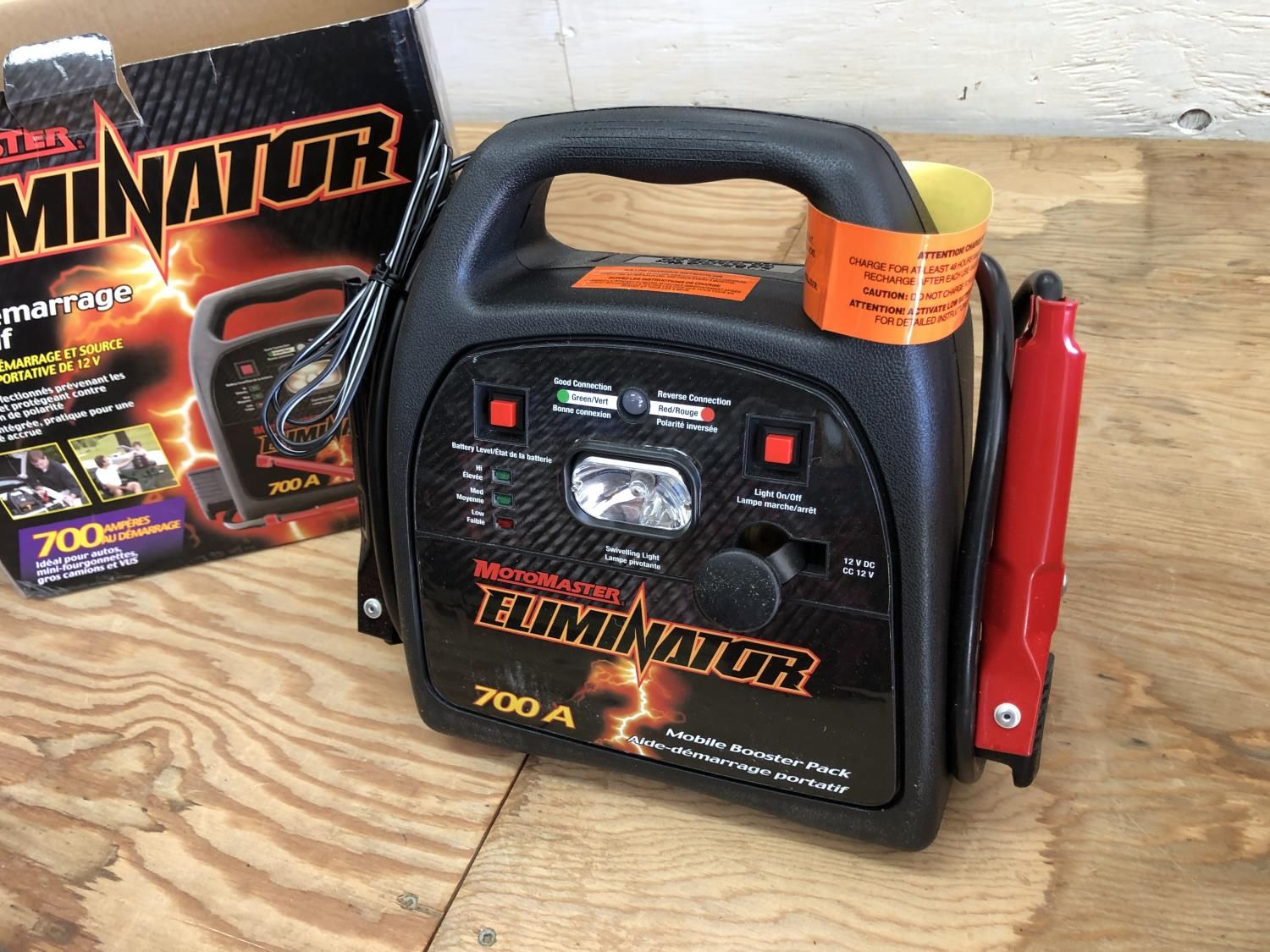 Motomaster Mobile Booster Pack 700A 12 V Battery Charger (Unused ...