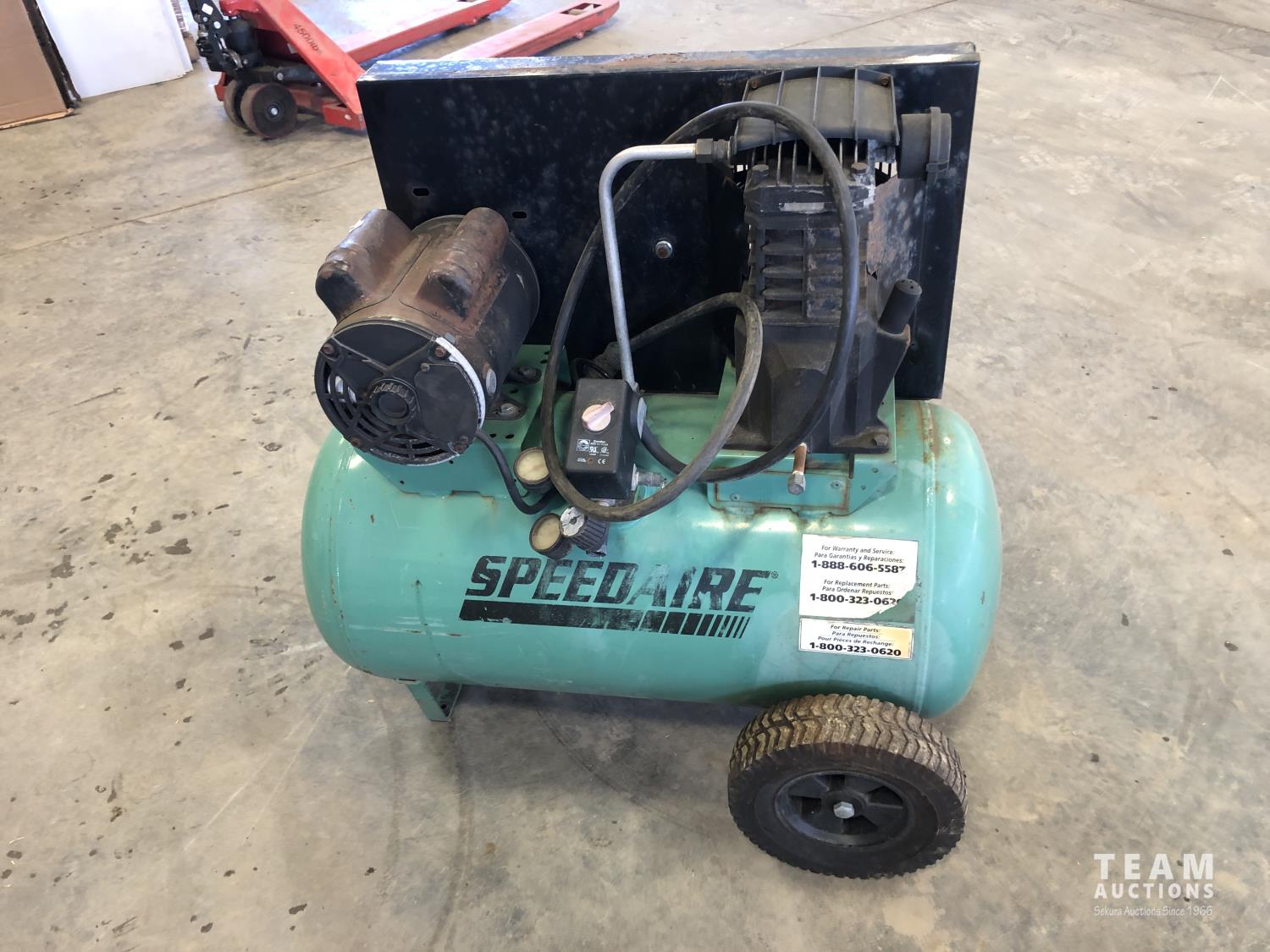 Speedaire 20 Gallon Portable Electric Air Compressor [24BA05001-043 ...