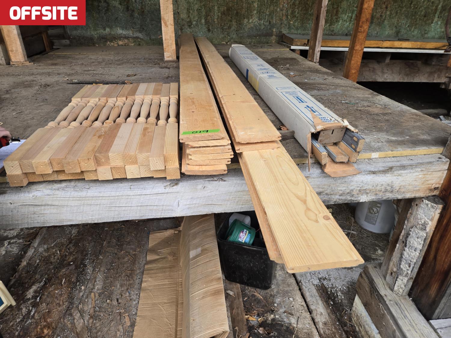 Qty of 31 Inch Spindles & 5 Inch X 10 Ft T&G Pine Boards [25JD37027-019 ...