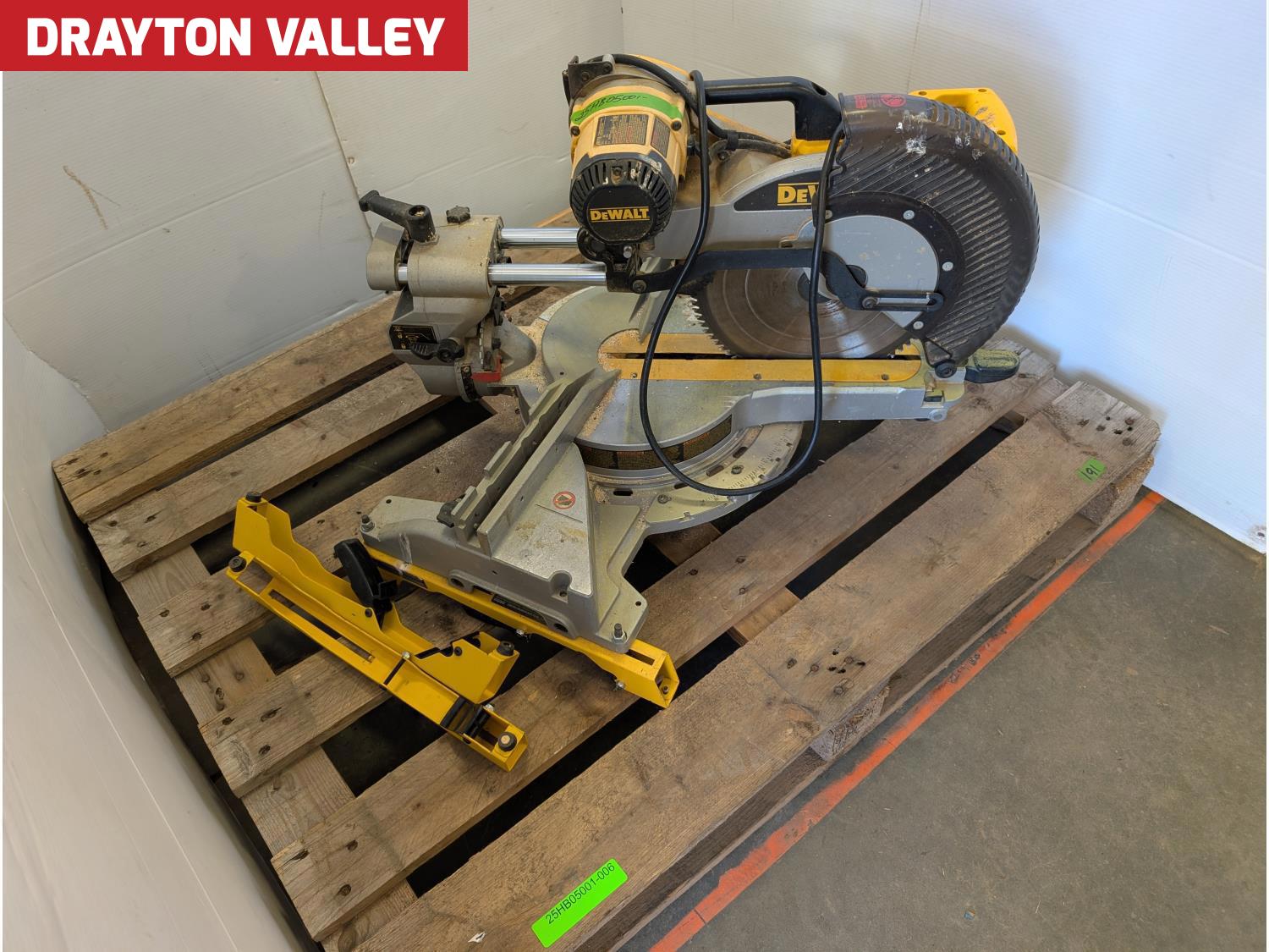 Dewalt DW718 12 Inch Double Bevel Sliding Compound Miter Saw and 6 Ft ...