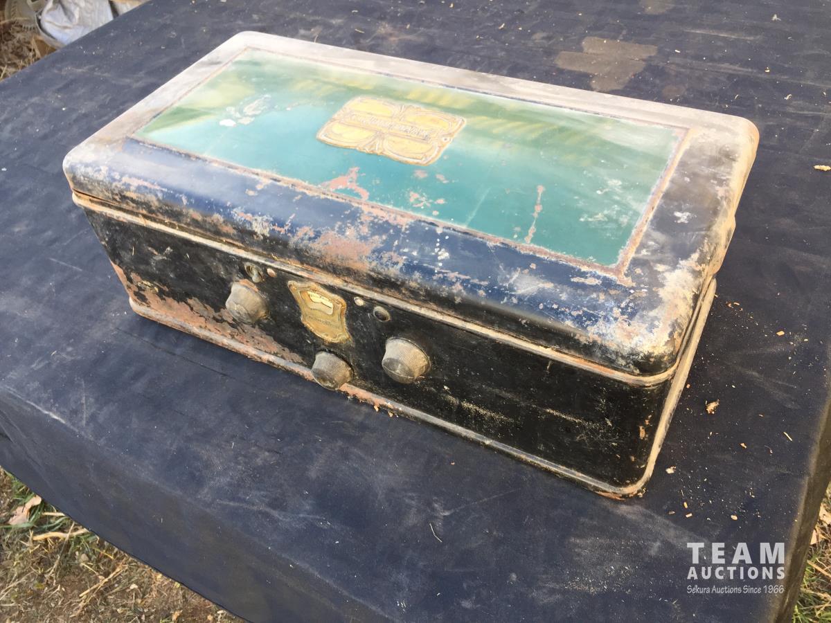 Atwater Kent Radio [24FI02002-240] | Team Auctions