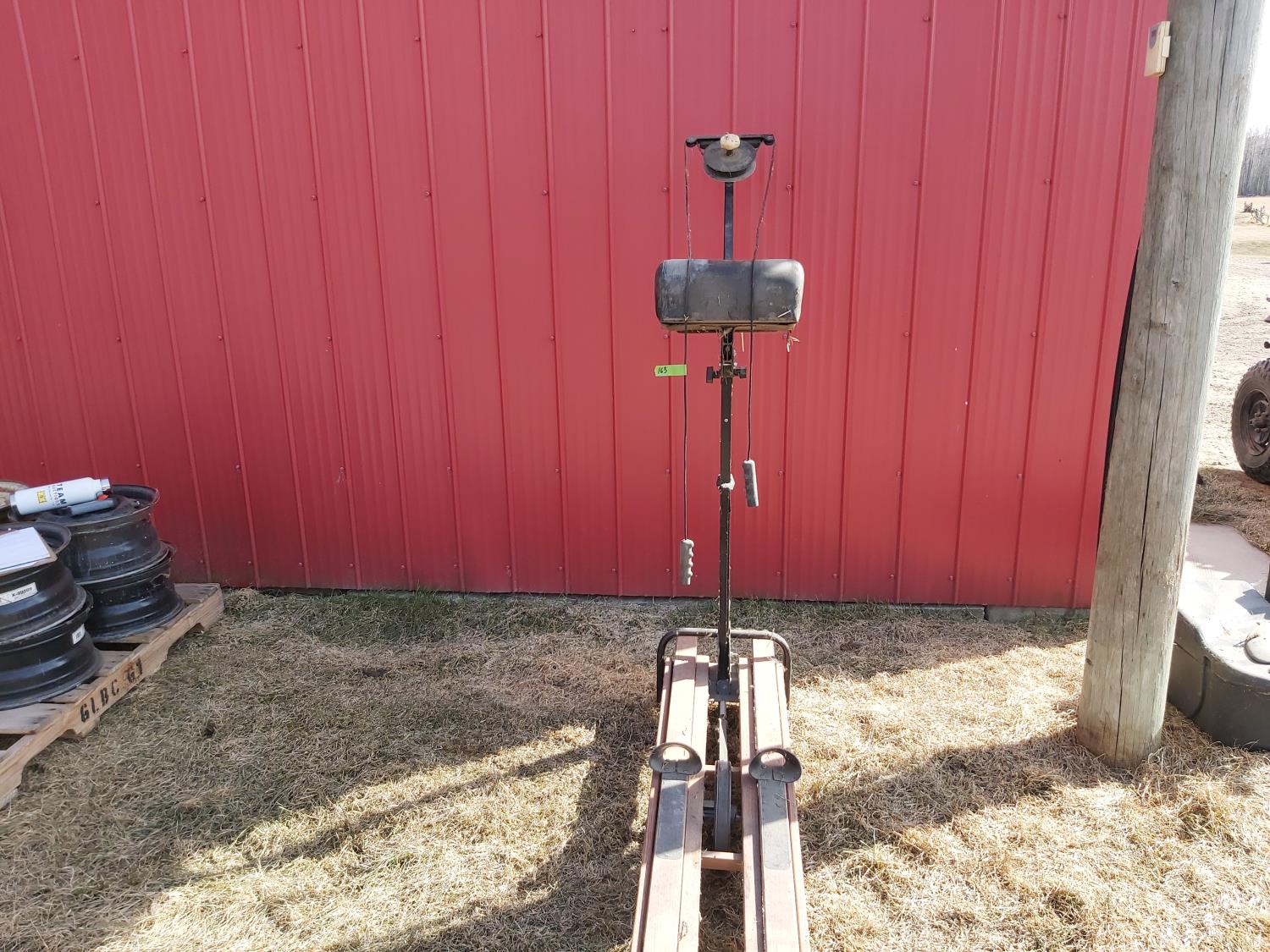 Nordic Track Cross Country Ski Machine [24EJ05001-163] | Team Auctions