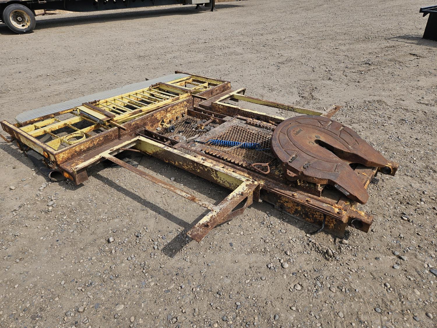Texas Bed Live Roll, Deck and 5TH Wheel [24JD10002-001] | Team Auctions