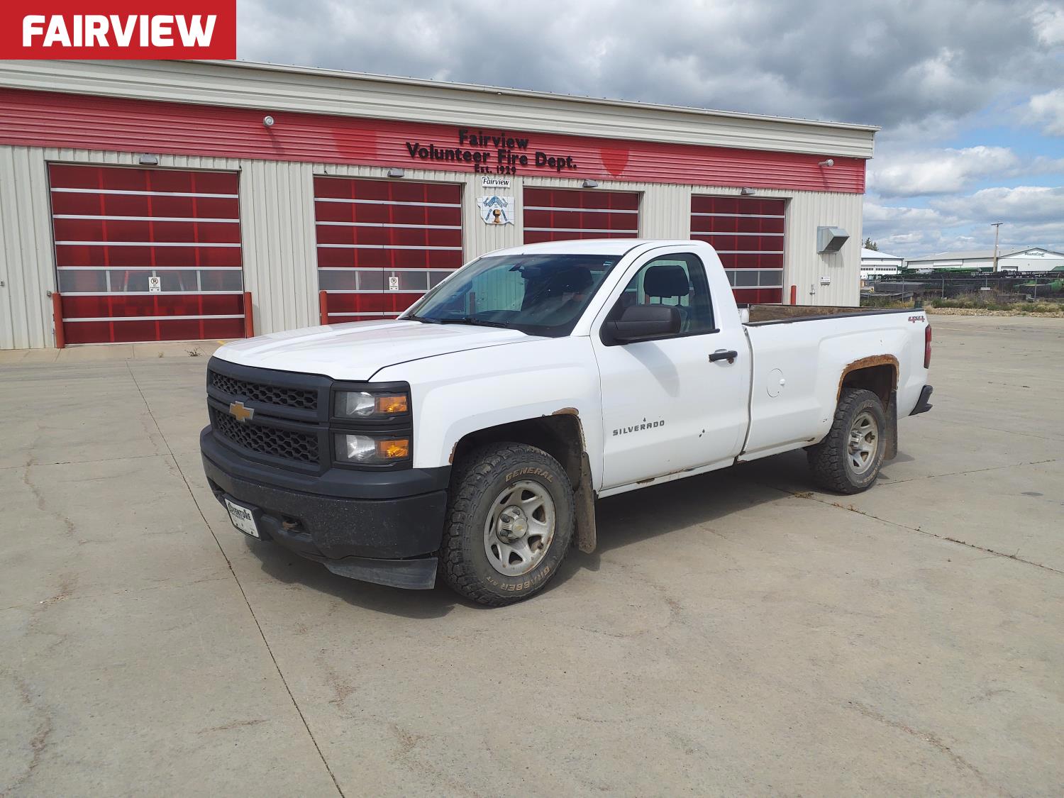 2015 Chevrolet Silverado 1500 4X4 Regular Cab Pickup Truck [25IE31001 ...