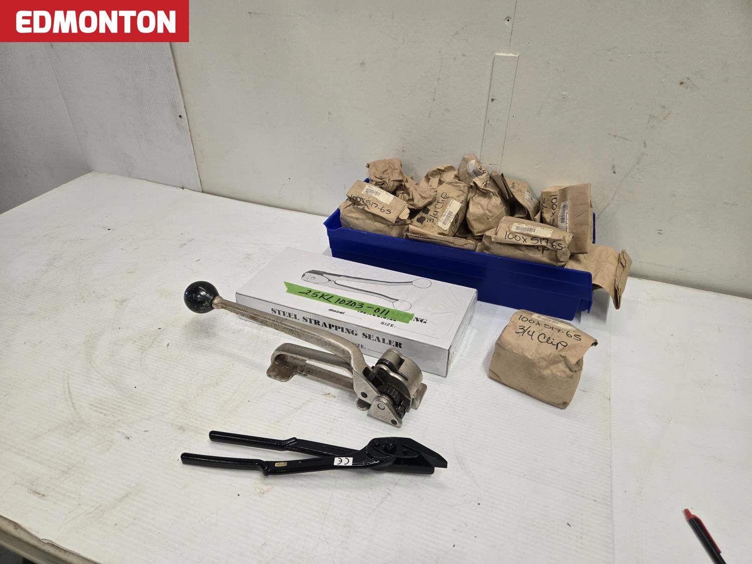 Banding Tools & Large Qty of Clips [25KL10203-011] | Team Auctions