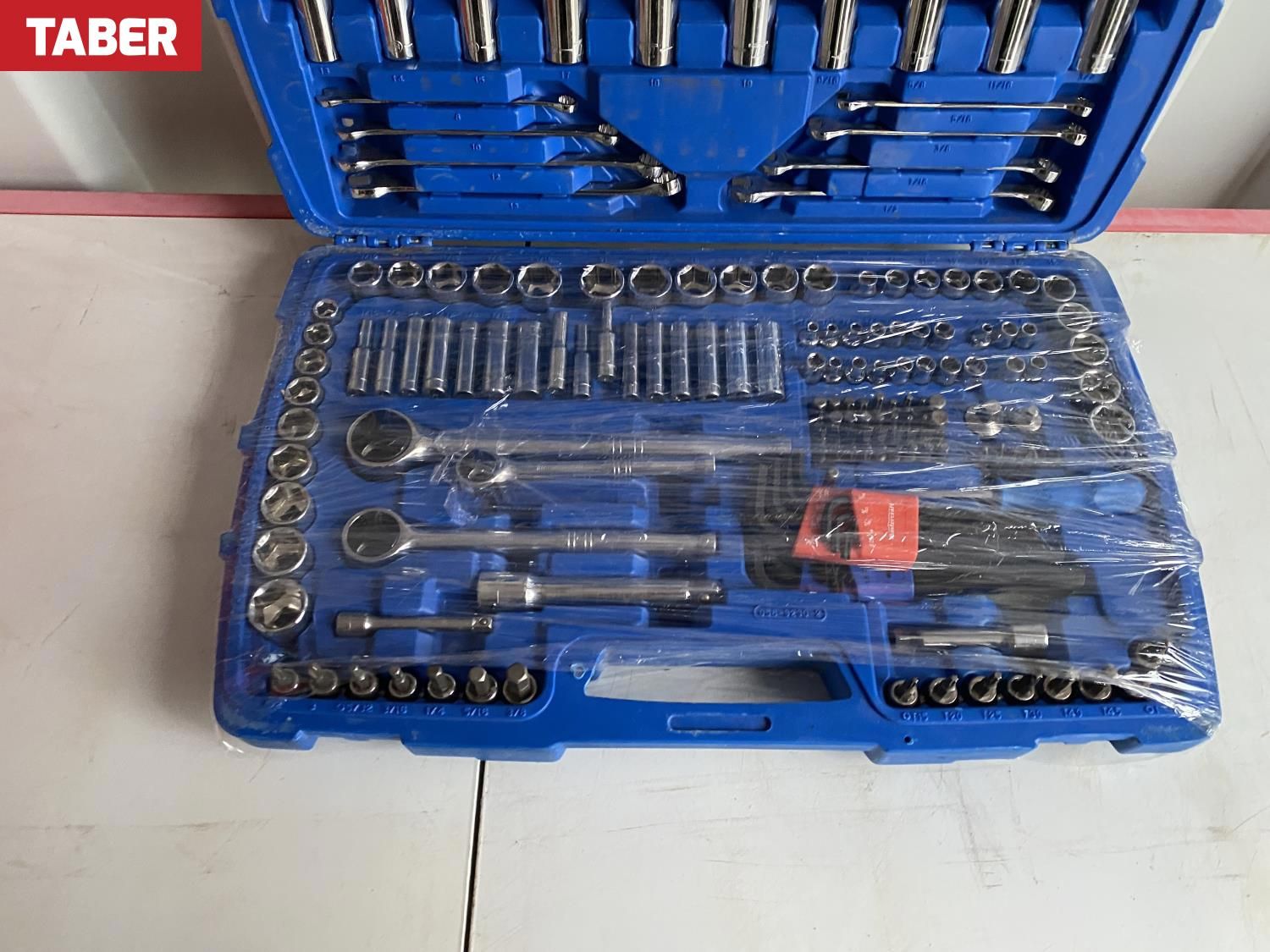 Mastercraft 184 Piece Socket & Tool Set [25KJ02072-009] | Team Auctions