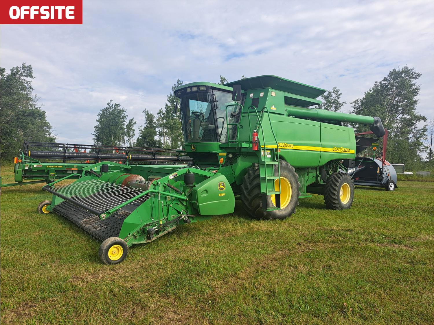 2004 John Deere 9660 STS Combine [25IE07001-001] | Team Auctions