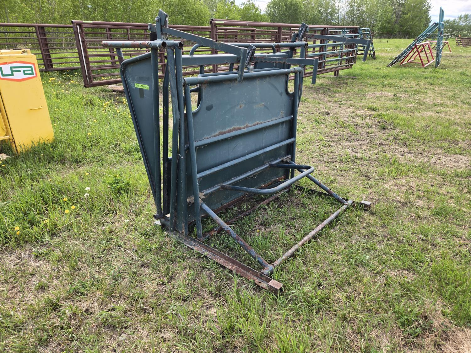 Hi-Hog 60 Inch Calf Tipping Chute [24FE37001-002] | Team Auctions