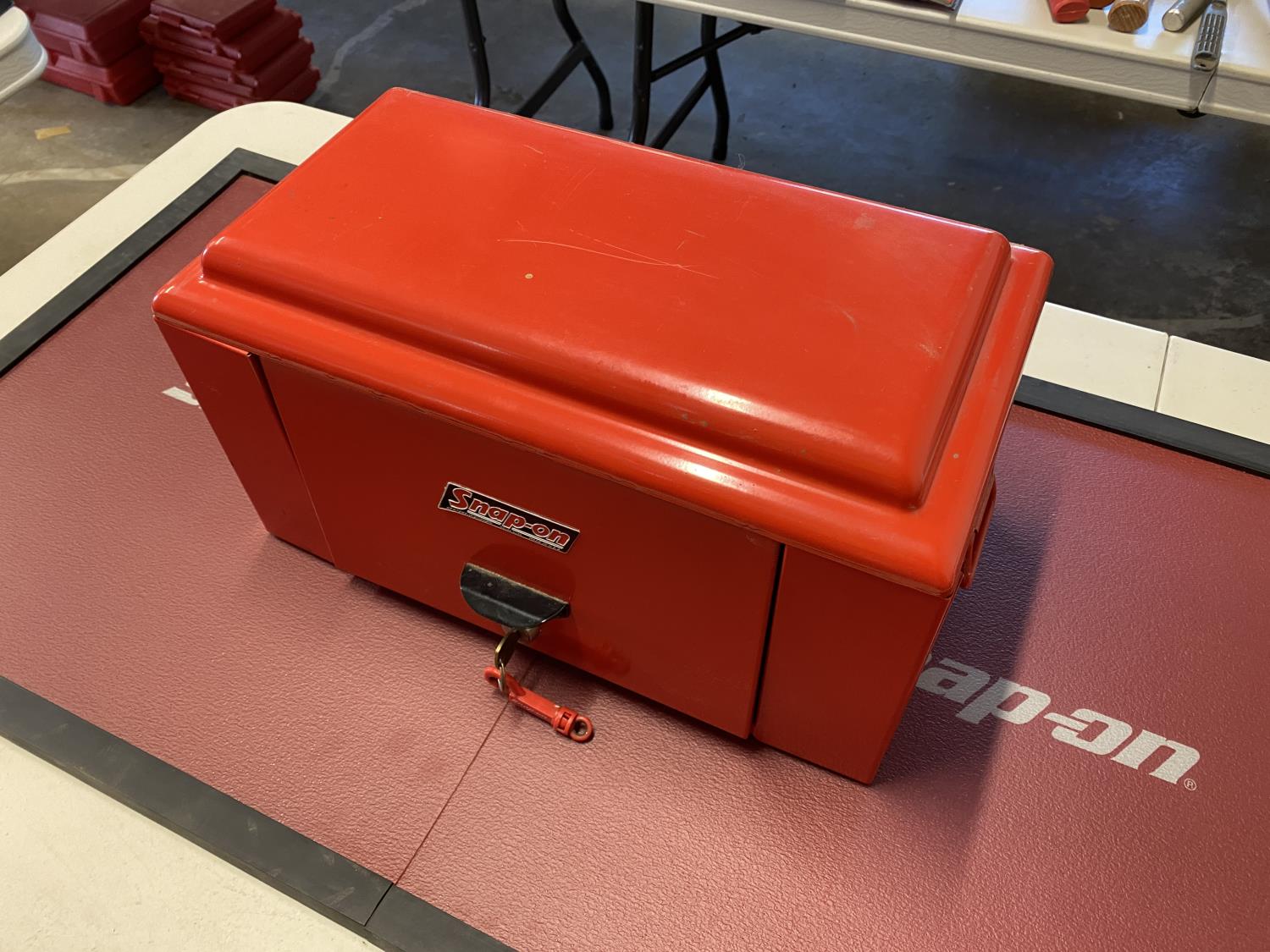 Snap-on Portable 3 Drawer Toolbox [25IP02003-004] | Team Auctions