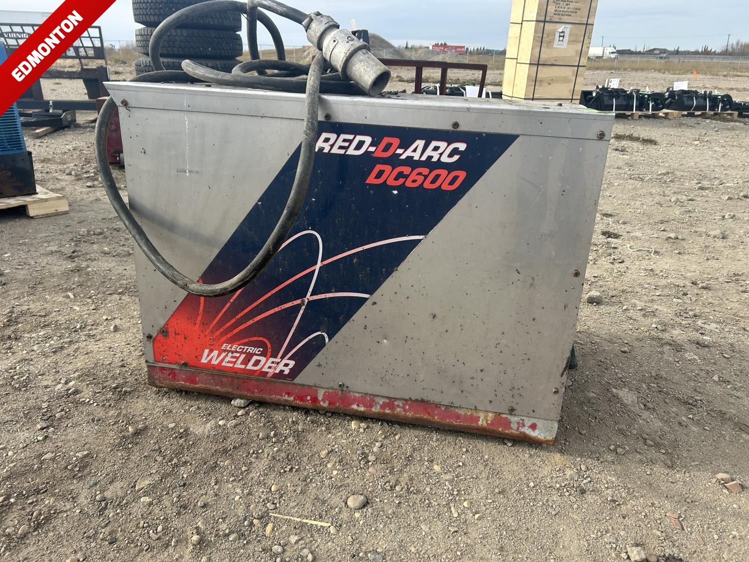 DC600 Red-D-Arc DC600 Electric Welder [24LD41003-001] | Team Auctions
