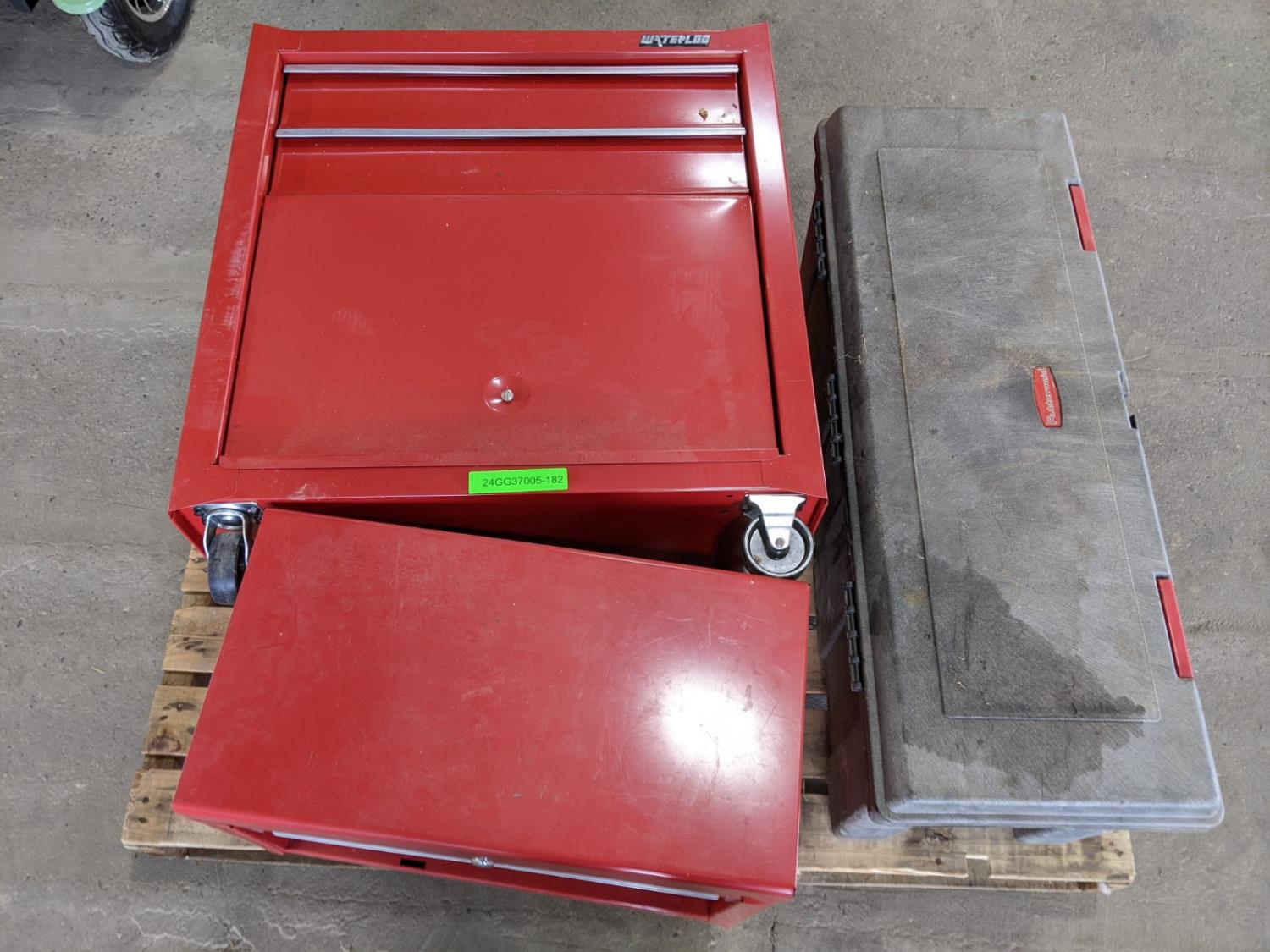 Waterloo Metal Rolling Tool Chest and Top Tool Box, Rubbermaid Storage ...