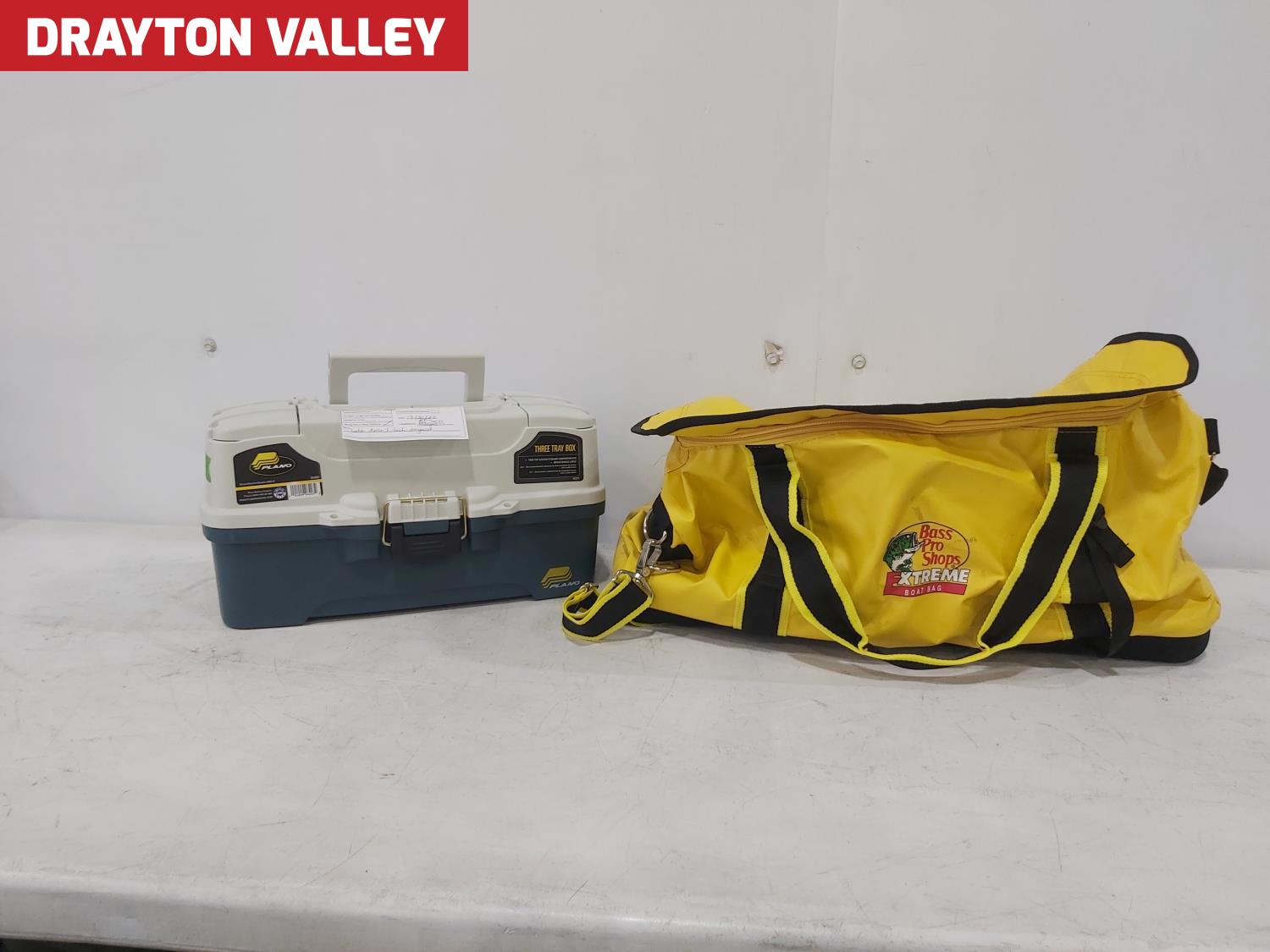 Bass Pro Shops Boat Bag and Plano Three Tray Tackle Box [25LC10977-132 ...