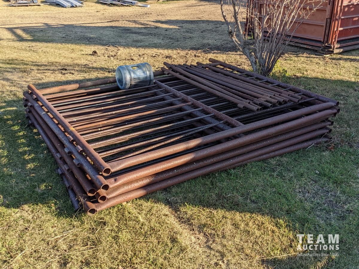 (7) Custom Built Bison Panels [23DA11001-192] | Team Auctions