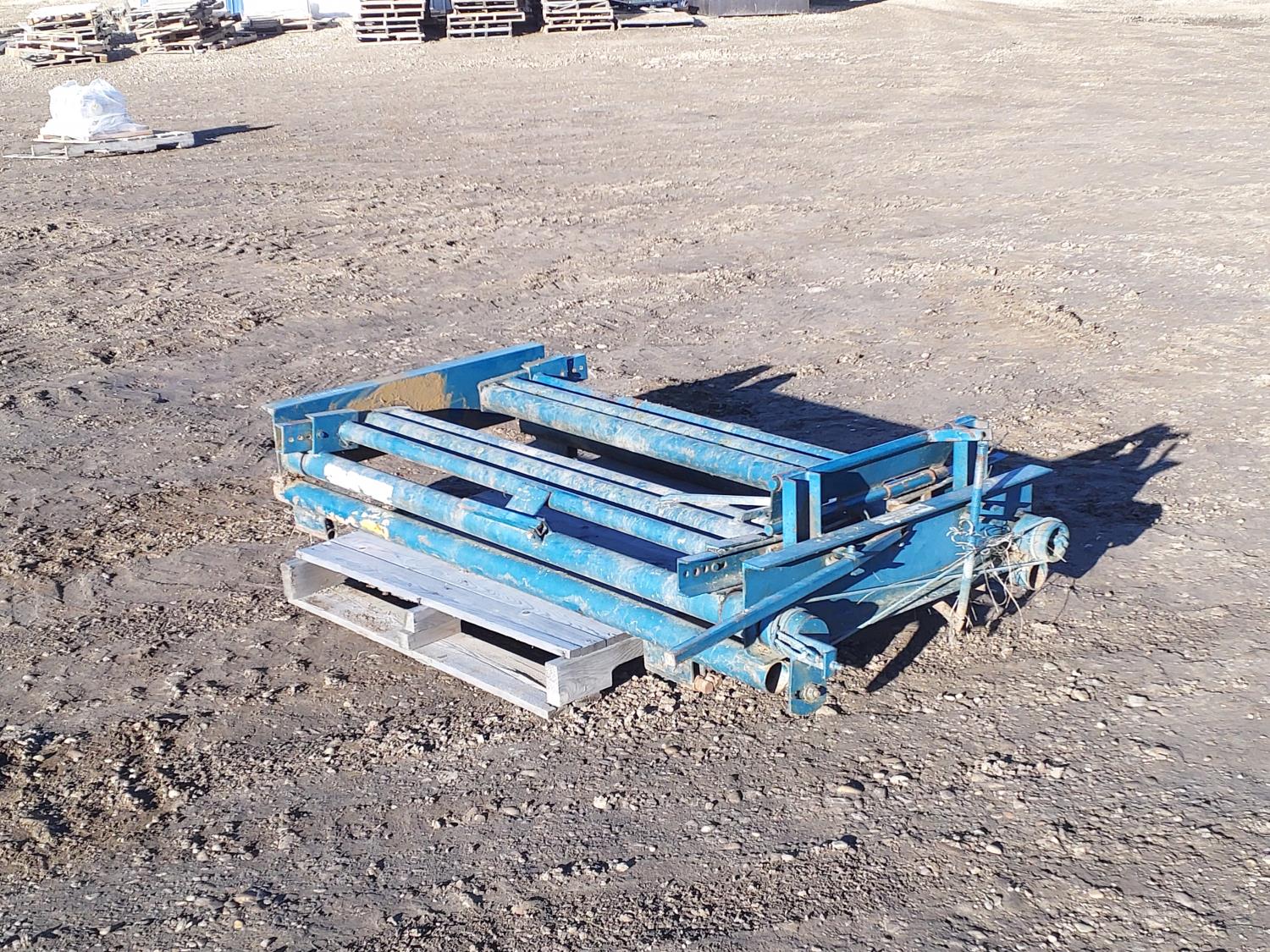 Cattle Head Gate [24KA31002-003] | Team Auctions