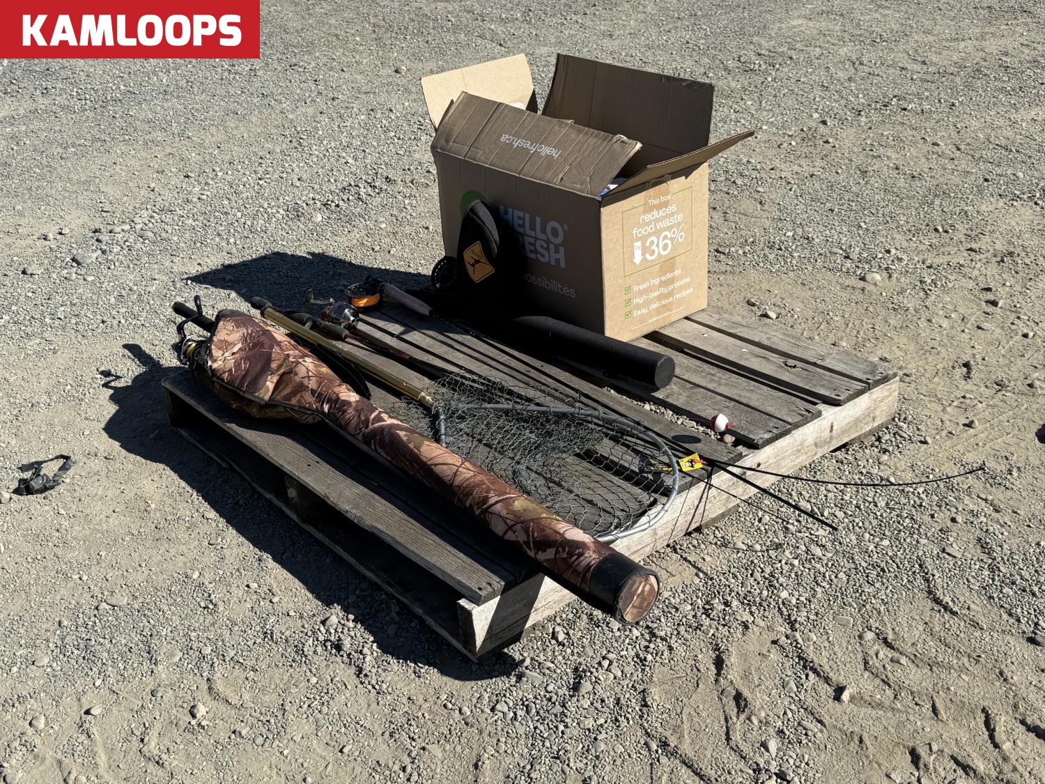 Fishing Gear [25IC32022-001] | Team Auctions