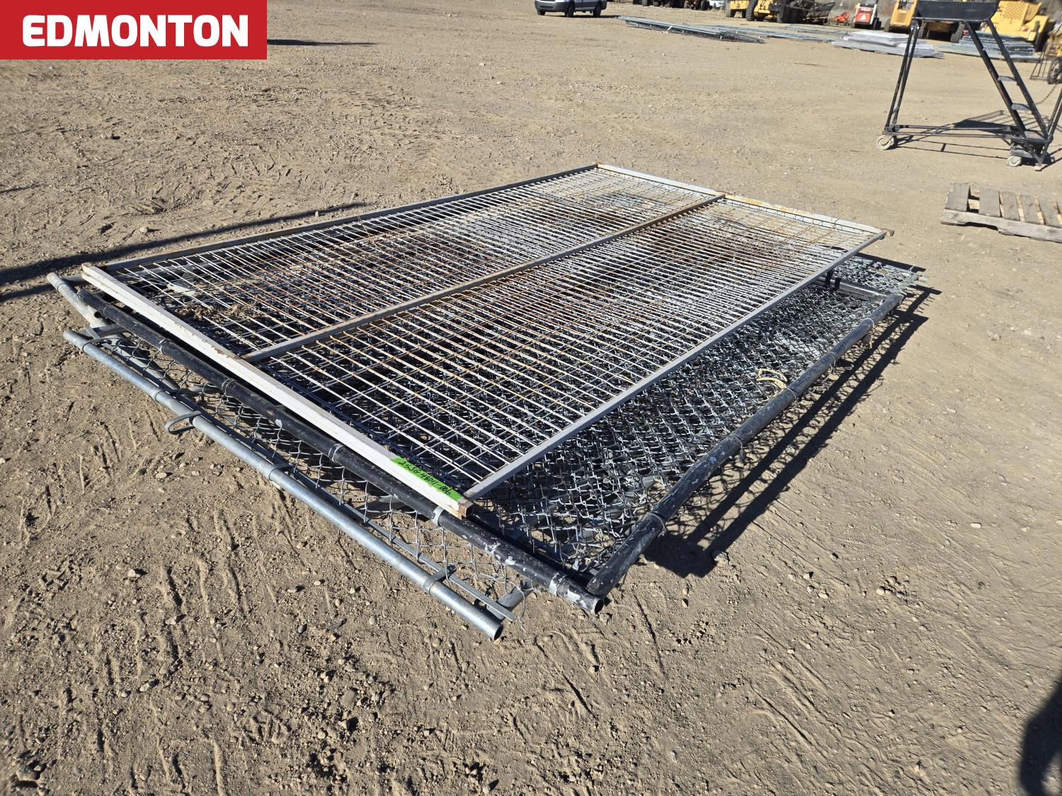 (6) Chain Gates 8 Ft to 12 Ft Long, (2) 9 Ft 6 Inch Construction Site ...