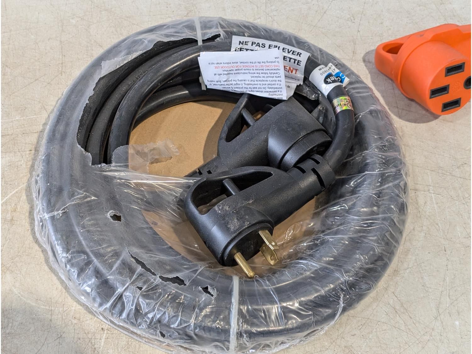 Conntek 25 Ft Ergo Grip RV 30A Extension Cord and Adapter (Unused ...