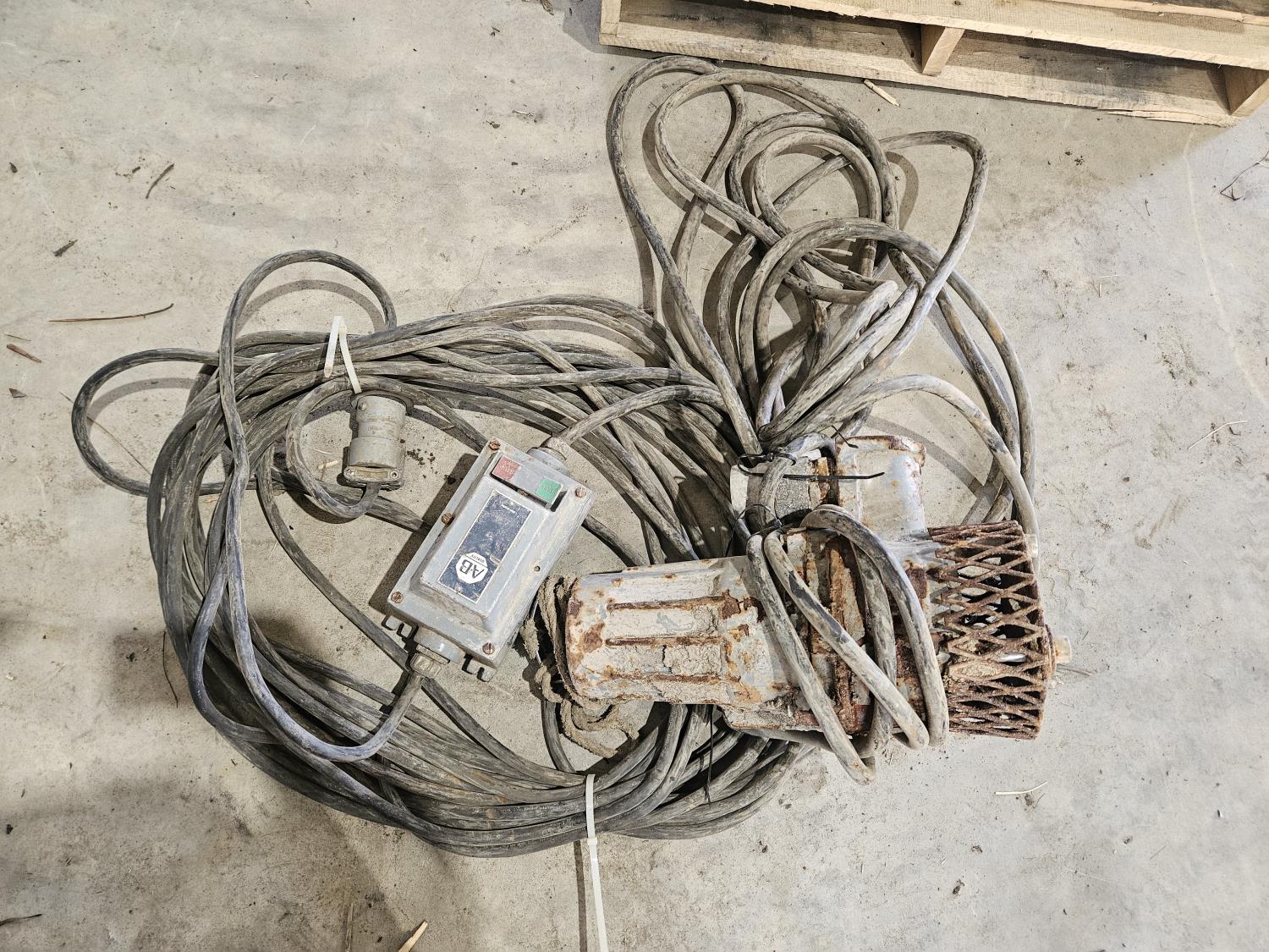 2 Inch Heavy Duty Sump Pump [25EG05001-234] | Team Auctions
