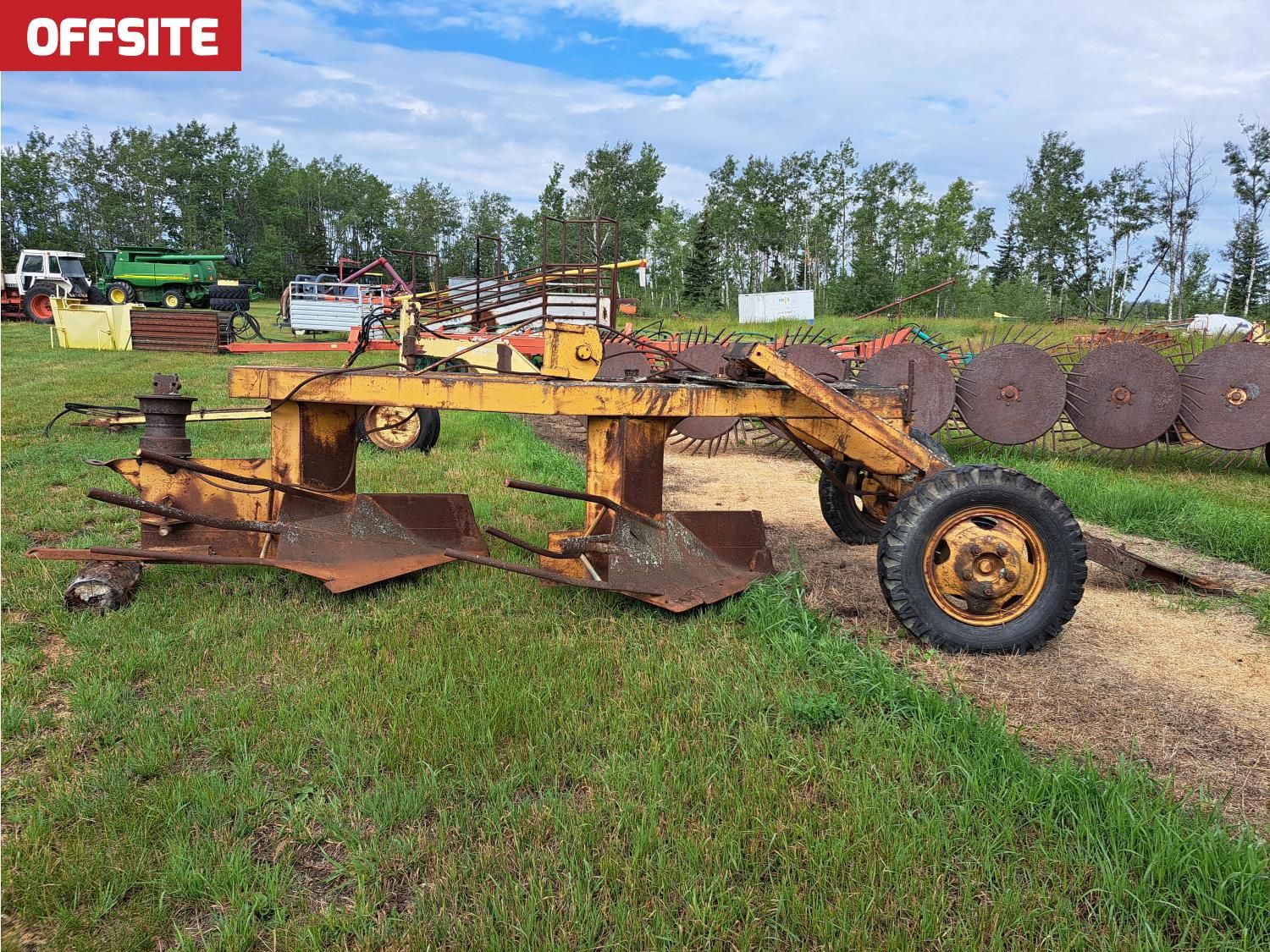Custombuilt 2 Bottom Breaking plow [25IE07001-012] | Team Auctions
