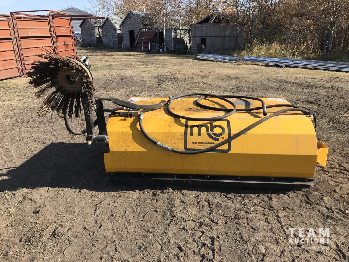 MB Companies Inc 72 Inch Sweeper - Skid Steer Attachment [23DA11001-006 ...