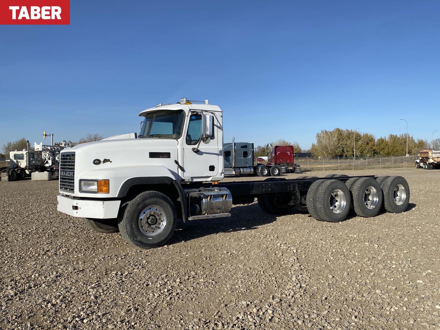 2005 Mack CL733 Tri-Drive Day Cab Cab & Chassis Truck [25KI02049-001 ...