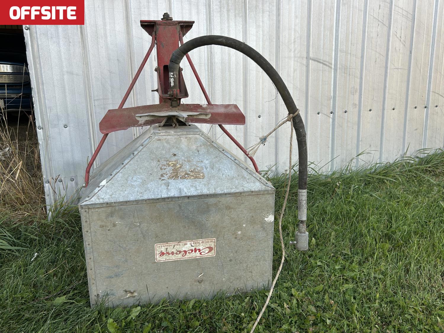 Cyclone Fertilizer Spreader [25JD05001-078] | Team Auctions