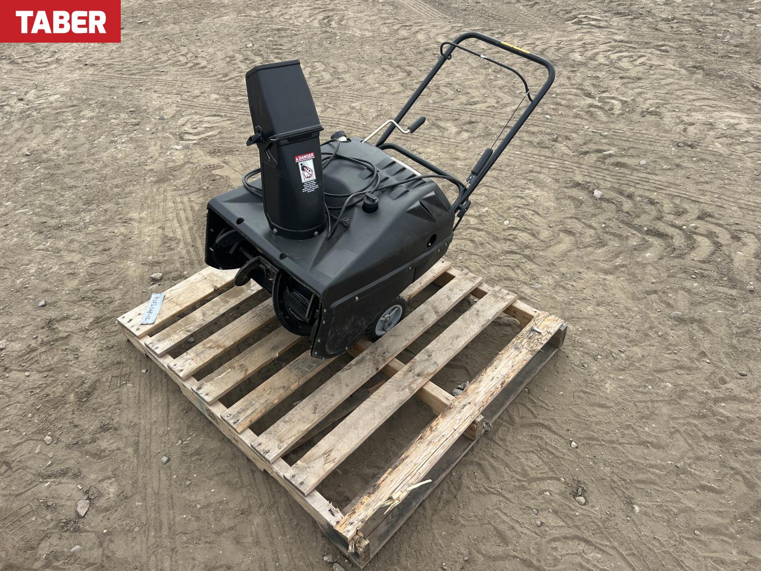 22 Inch Snow Blower [25KJ02068-087] | Team Auctions
