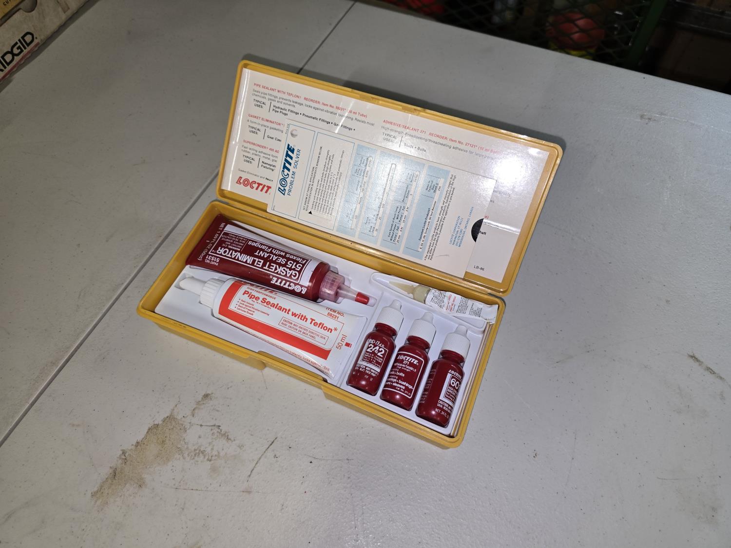 Loctite Sealant Kit [25IP02017-368] | Team Auctions