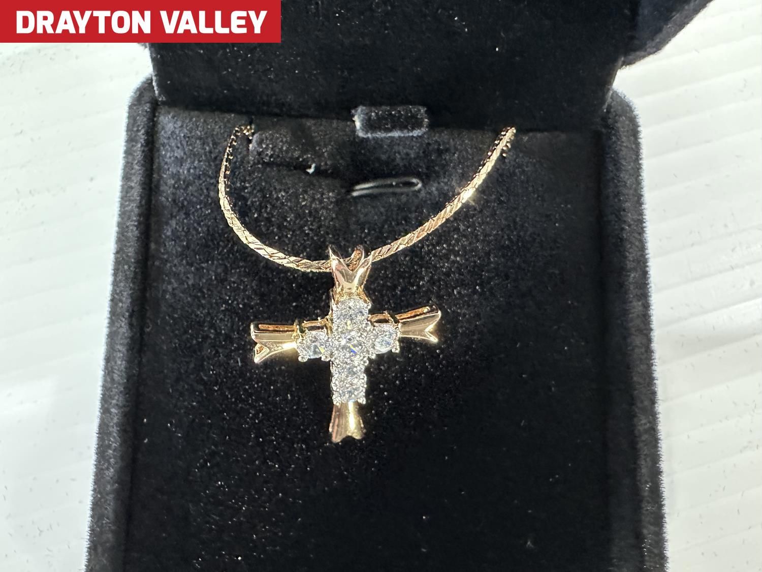 Smartlife 18K Gold Plated 26.0 mm Simulated Diamond (CZ) Cross Necklace ...