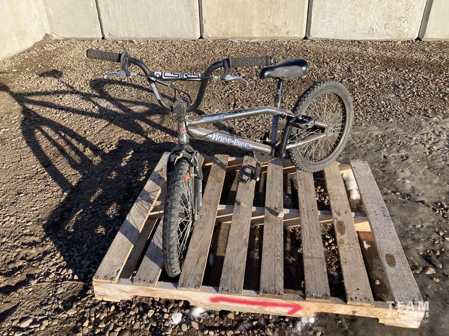 Haro Bikes Backtrail X3 Bicycle [24CB02018-001] | Team Auctions